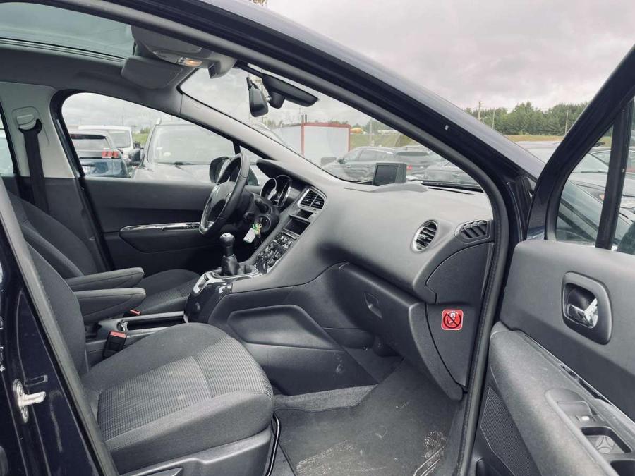 Zils Peugeot 5008 2013 Viļņa, ar dzinēja tilpumu 1.56 L un nobraukumu 167 tūkst. km par 2990 €, foto 31 vietnē AUTOMOTO.COM.LV
