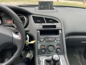 Blue Peugeot 5008 2013 in Vilnius, with an engine capacity of 1.56 L and mileage of 167 thousand km for 2780 €, photo 14 on AUTOMOTO.COM.LV