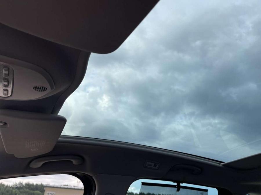 Blue Peugeot 5008 2013 in Vilnius, with an engine capacity of 1.56 L and mileage of 167 thousand km for 2780 €, photo 16 on AUTOMOTO.COM.LV
