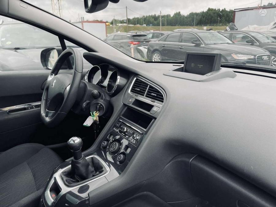 Blue Peugeot 5008 2013 in Vilnius, with an engine capacity of 1.56 L and mileage of 167 thousand km for 2780 €, photo 28 on AUTOMOTO.COM.LV
