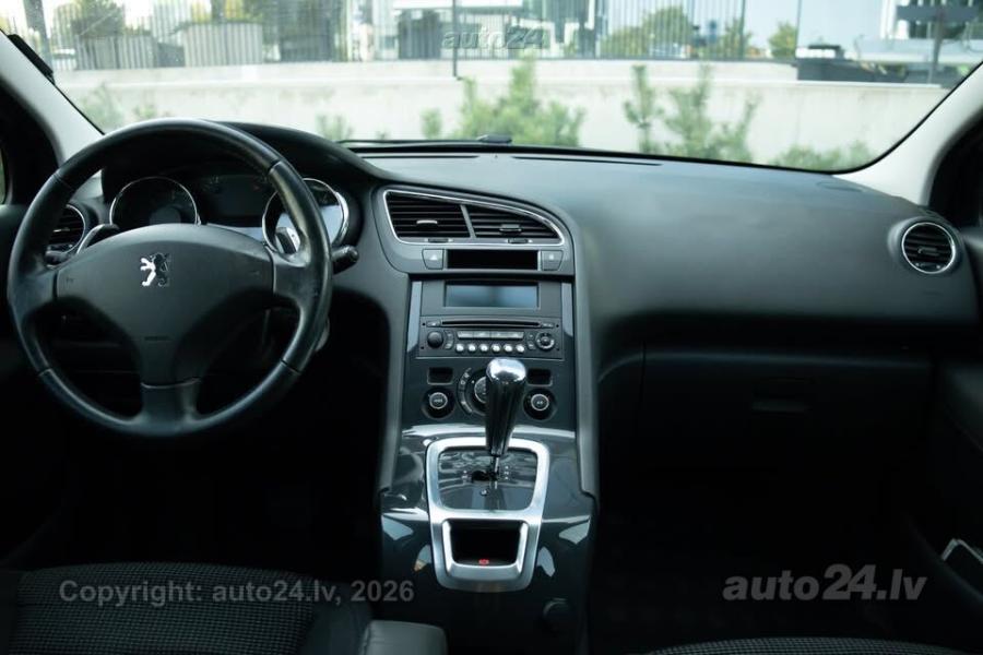 Zils Peugeot 5008 2010 Tallina, ar dzinēja tilpumu 1.60 L un nobraukumu 0 tūkst. km par 4000 €, foto 4 vietnē AUTOMOTO.COM.LV