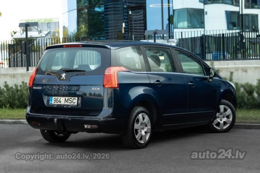 Zils Peugeot 5008 2010 Tallina, ar dzinēja tilpumu 1.60 L un nobraukumu 0 tūkst. km par 4000 €, foto 6 vietnē AUTOMOTO.COM.LV