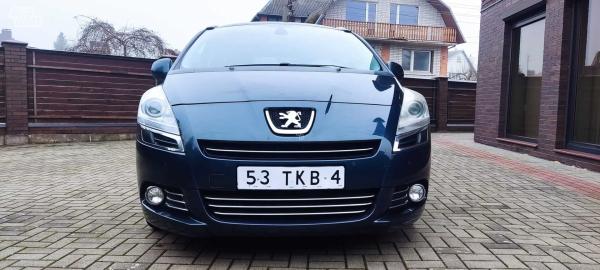 Blue Peugeot 5008 2012 in Kaunas, with an engine capacity of 1.60 L and mileage of 135 thousand km for 3900 €, photo 2 on AUTOMOTO.COM.LV