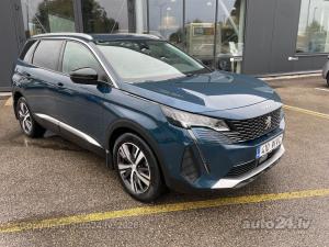 Blue Peugeot 5008 2022 in Tartu, with an engine capacity of 1.50 L and mileage of 86 thousand km for 22990 €, photo 4 on AUTOMOTO.COM.LV