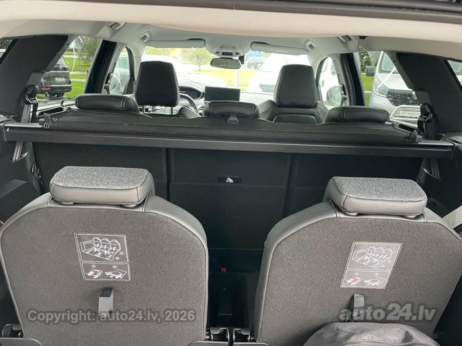 Blue Peugeot 5008 2022 in Tartu, with an engine capacity of 1.50 L and mileage of 86 thousand km for 22990 €, photo 12 on AUTOMOTO.COM.LV