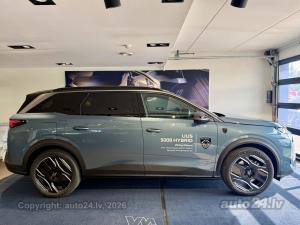 Zils Peugeot 5008 2026 Tallina, ar dzinēja tilpumu 1.60 L un nobraukumu 7 tūkst. km par 45900 €, foto 3 vietnē AUTOMOTO.COM.LV