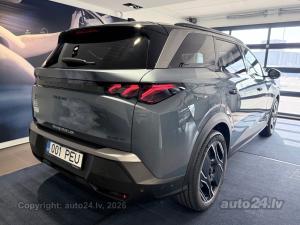 Zils Peugeot 5008 2026 Tallina, ar dzinēja tilpumu 1.60 L un nobraukumu 7 tūkst. km par 45900 €, foto 4 vietnē AUTOMOTO.COM.LV