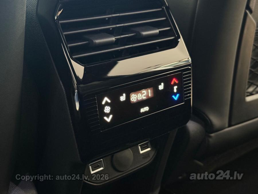 Zils Peugeot 5008 2026 Tallina, ar dzinēja tilpumu 1.60 L un nobraukumu 7 tūkst. km par 45900 €, foto 16 vietnē AUTOMOTO.COM.LV