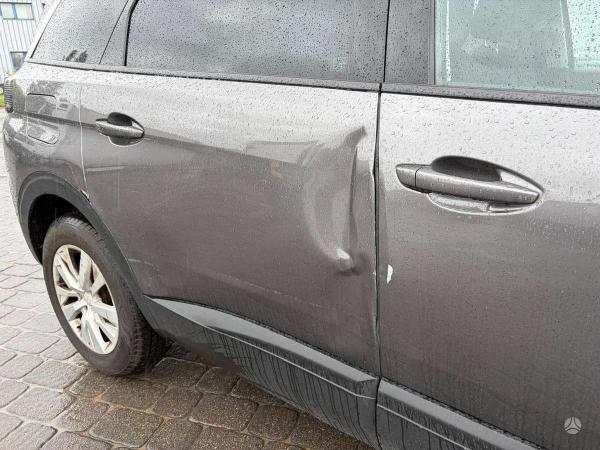 Brūns Peugeot 5008 2017 Alīta, ar dzinēja tilpumu 1.20 L un nobraukumu 162 tūkst. km par 6899 €, foto 6 vietnē AUTOMOTO.COM.LV