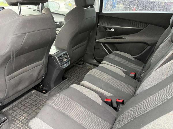 Brūns Peugeot 5008 2017 Alīta, ar dzinēja tilpumu 1.20 L un nobraukumu 162 tūkst. km par 6899 €, foto 8 vietnē AUTOMOTO.COM.LV