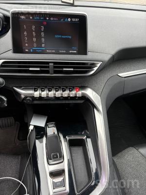 Brown Peugeot 5008 2018 in Riga, with an engine capacity of 1.60 L and mileage of 118 thousand km for 14290 €, photo 8 on AUTOMOTO.COM.LV