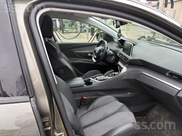 Brūns Peugeot 5008 2018 Rīga, ar dzinēja tilpumu 1.60 L un nobraukumu 118 tūkst. km par 14290 €, foto 9 vietnē AUTOMOTO.COM.LV