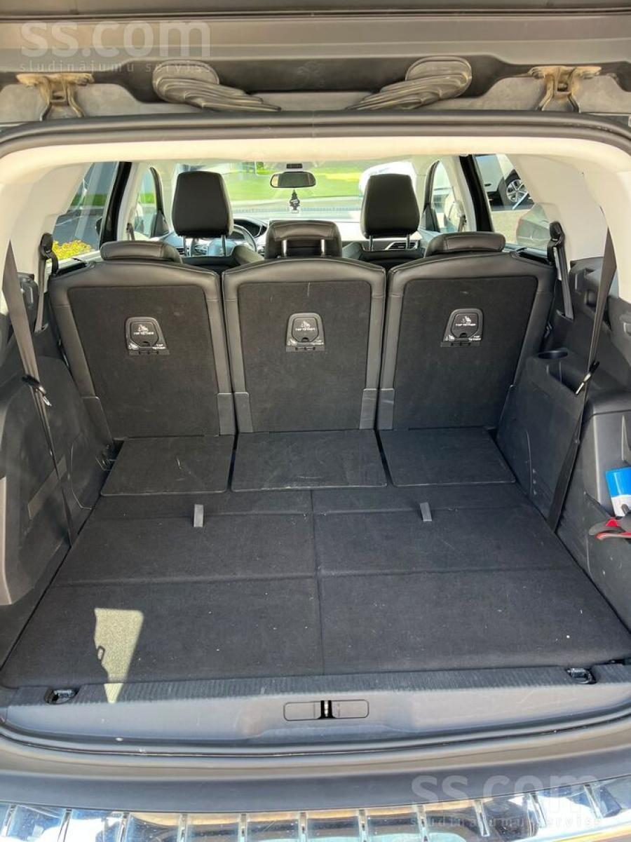 Brown Peugeot 5008 2018 in Riga, with an engine capacity of 1.60 L and mileage of 118 thousand km for 14290 €, photo 12 on AUTOMOTO.COM.LV