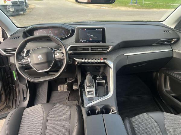 Peugeot 5008 2018 in Taurage on AUTOMOTO.COM.LV Brown Peugeot 5008 2018 in Taurage, with an engine capacity of 1.50 L and mileage of 180 thousand km for 11850 €, photo 6 on AUTOMOTO.COM.LV