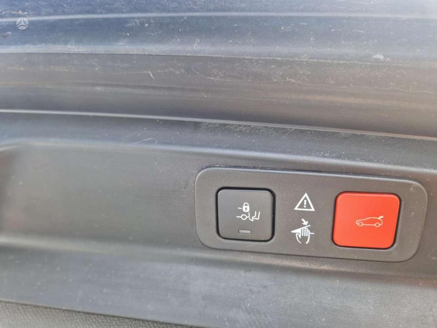 Brūns Peugeot 5008 2019 Kauņa, ar dzinēja tilpumu 1.20 L un nobraukumu 128 tūkst. km par 11800 €, foto 12 vietnē AUTOMOTO.COM.LV
