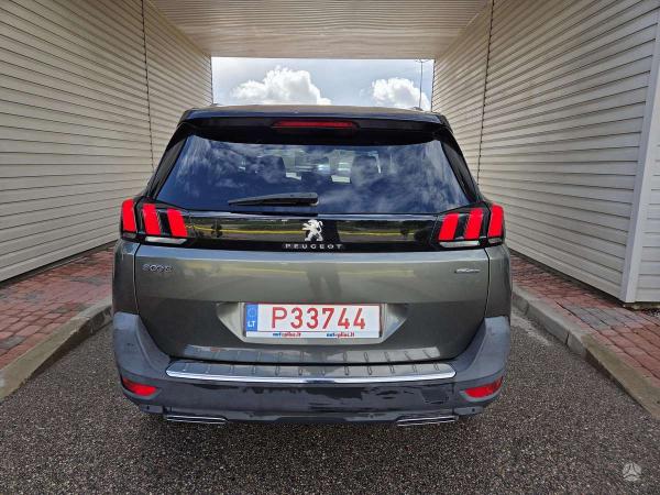 Brown Peugeot 5008 2019 in Vilnius, with an engine capacity of 1.50 L and mileage of 193 thousand km for 12500 €, photo 6 on AUTOMOTO.COM.LV