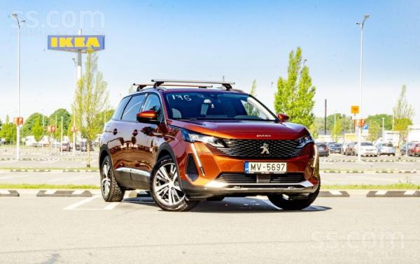 Brown Peugeot 5008 2021 in Riga, with an engine capacity of 1.50 L and mileage of 121 thousand km for 16690 €, photo 3 on AUTOMOTO.COM.LV