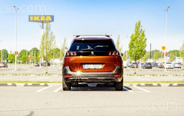 Brown Peugeot 5008 2021 in Riga, with an engine capacity of 1.50 L and mileage of 121 thousand km for 16690 €, photo 7 on AUTOMOTO.COM.LV
