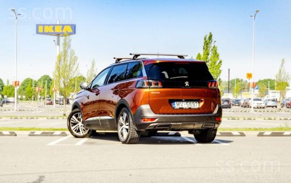 Brown Peugeot 5008 2021 in Riga, with an engine capacity of 1.50 L and mileage of 121 thousand km for 16690 €, photo 8 on AUTOMOTO.COM.LV