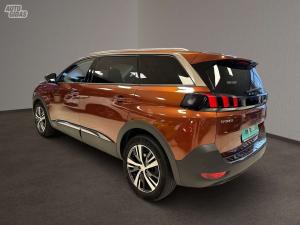 Brūns Peugeot 5008 2022 Kauņa, ar dzinēja tilpumu 1.20 L un nobraukumu 48 tūkst. km par 25836 €, foto 2 vietnē AUTOMOTO.COM.LV