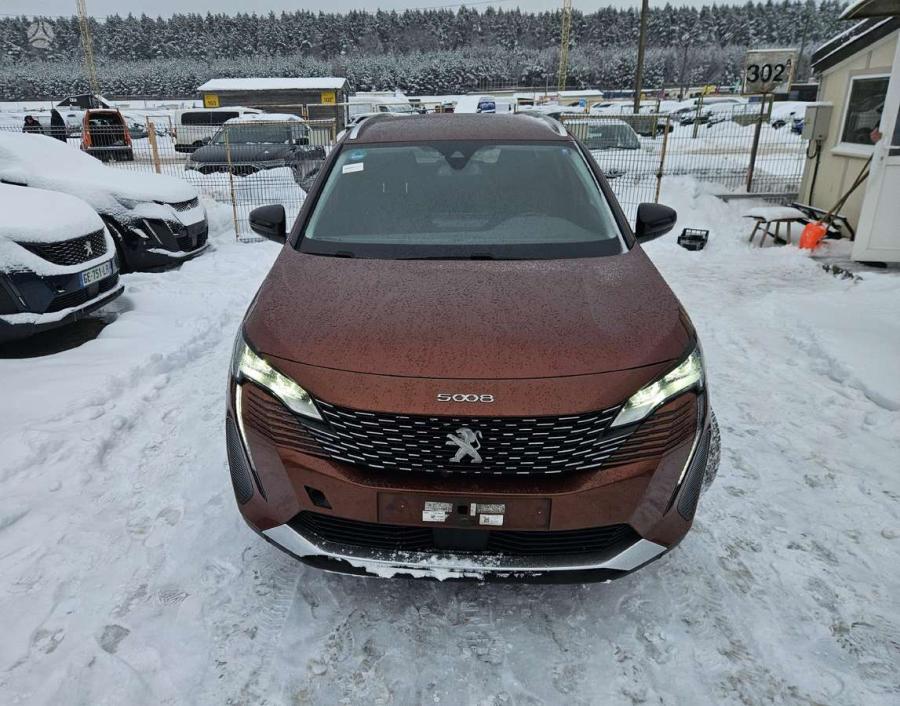 Brūns Peugeot 5008 2022 Viļņa, ar dzinēja tilpumu 1.20 L un nobraukumu 166 tūkst. km par 15609 €, foto 2 vietnē AUTOMOTO.COM.LV