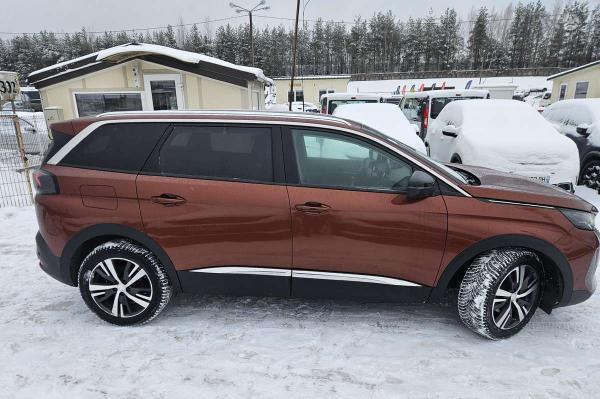 Brūns Peugeot 5008 2022 Viļņa, ar dzinēja tilpumu 1.20 L un nobraukumu 166 tūkst. km par 15609 €, foto 4 vietnē AUTOMOTO.COM.LV