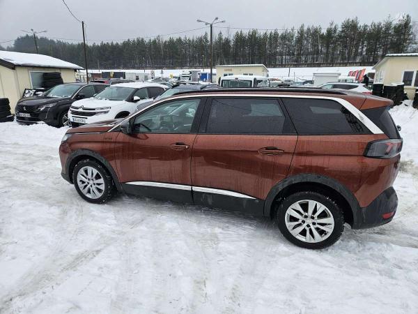 Brūns Peugeot 5008 2022 Viļņa, ar dzinēja tilpumu 1.20 L un nobraukumu 153 tūkst. km par 14278 €, foto 8 vietnē AUTOMOTO.COM.LV