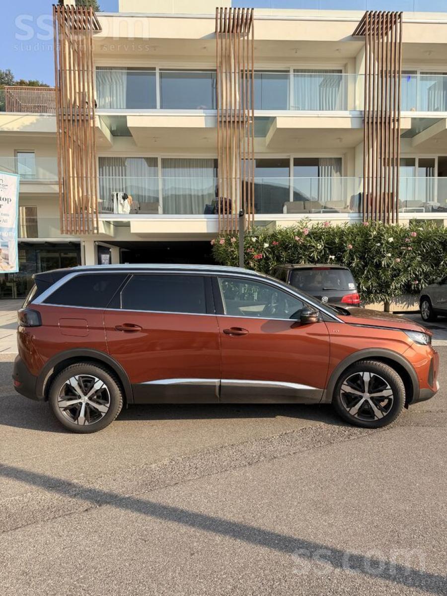 Brown Peugeot 5008 2022 in Riga, with an engine capacity of 1.60 L and mileage of 167 thousand km for 19800 €, photo 1 on AUTOMOTO.COM.LV