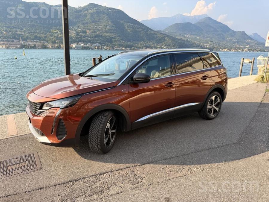 Brown Peugeot 5008 2022 in Riga, with an engine capacity of 1.60 L and mileage of 167 thousand km for 19800 €, photo 5 on AUTOMOTO.COM.LV