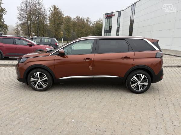 Peugeot 5008 2022 Kauņa vietnē Brūns Peugeot 5008 2022 Kauņa, ar dzinēja tilpumu 1.50 L un nobraukumu 250 tūkst. km par 15300 €, foto 7 vietnē AUTOMOTO.COM.LV
