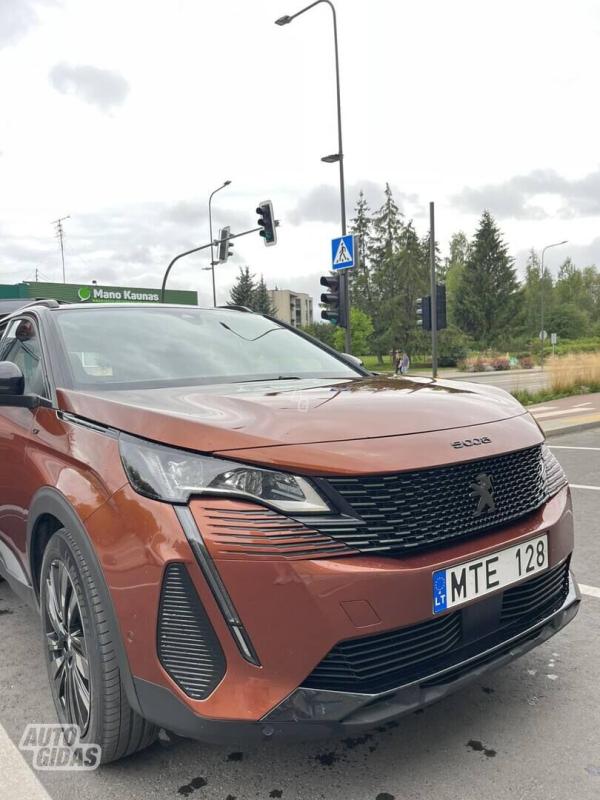 Brown Peugeot 5008 2023 in Kaunas, with an engine capacity of 1.50 L and mileage of 110 thousand km for 29000 €, photo 4 on AUTOMOTO.COM.LV
