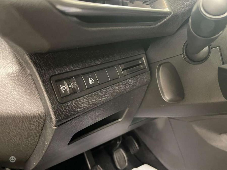 Brown Peugeot 5008 2023 in Marijampole, with an engine capacity of 1.20 L and mileage of 140 thousand km for 13104 €, photo 12 on AUTOMOTO.COM.LV