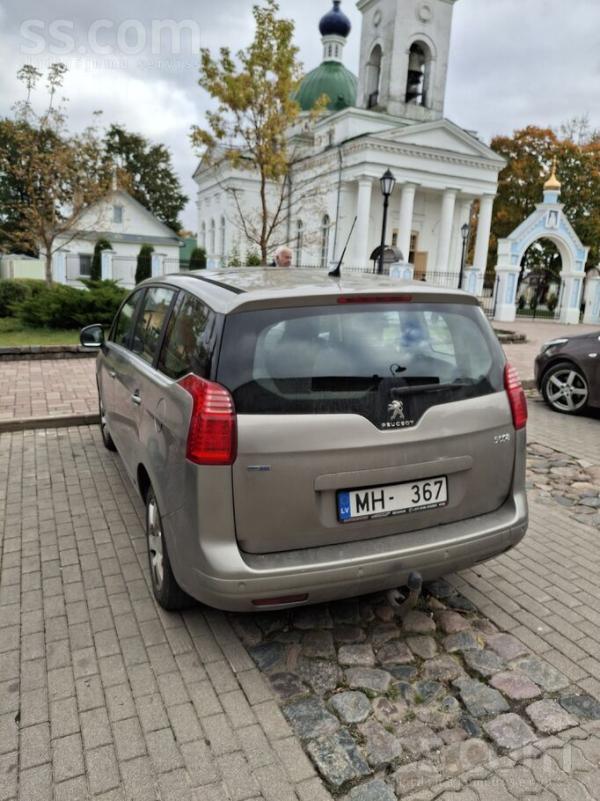 Brown Peugeot 5008 2016 in Rezekne, with an engine capacity of 1.60 L and mileage of 295 thousand km for 5500 €, photo 6 on AUTOMOTO.COM.LV