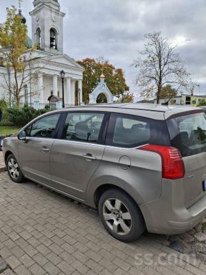 Brown Peugeot 5008 2016 in Rezekne, with an engine capacity of 1.60 L and mileage of 295 thousand km for 5500 €, photo 7 on AUTOMOTO.COM.LV