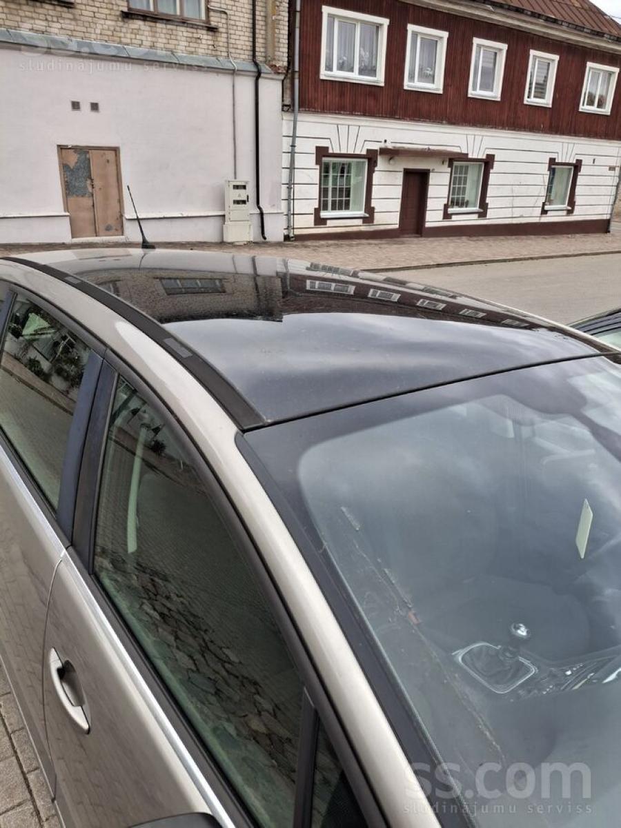 Brown Peugeot 5008 2016 in Rezekne, with an engine capacity of 1.60 L and mileage of 295 thousand km for 5500 €, photo 8 on AUTOMOTO.COM.LV
