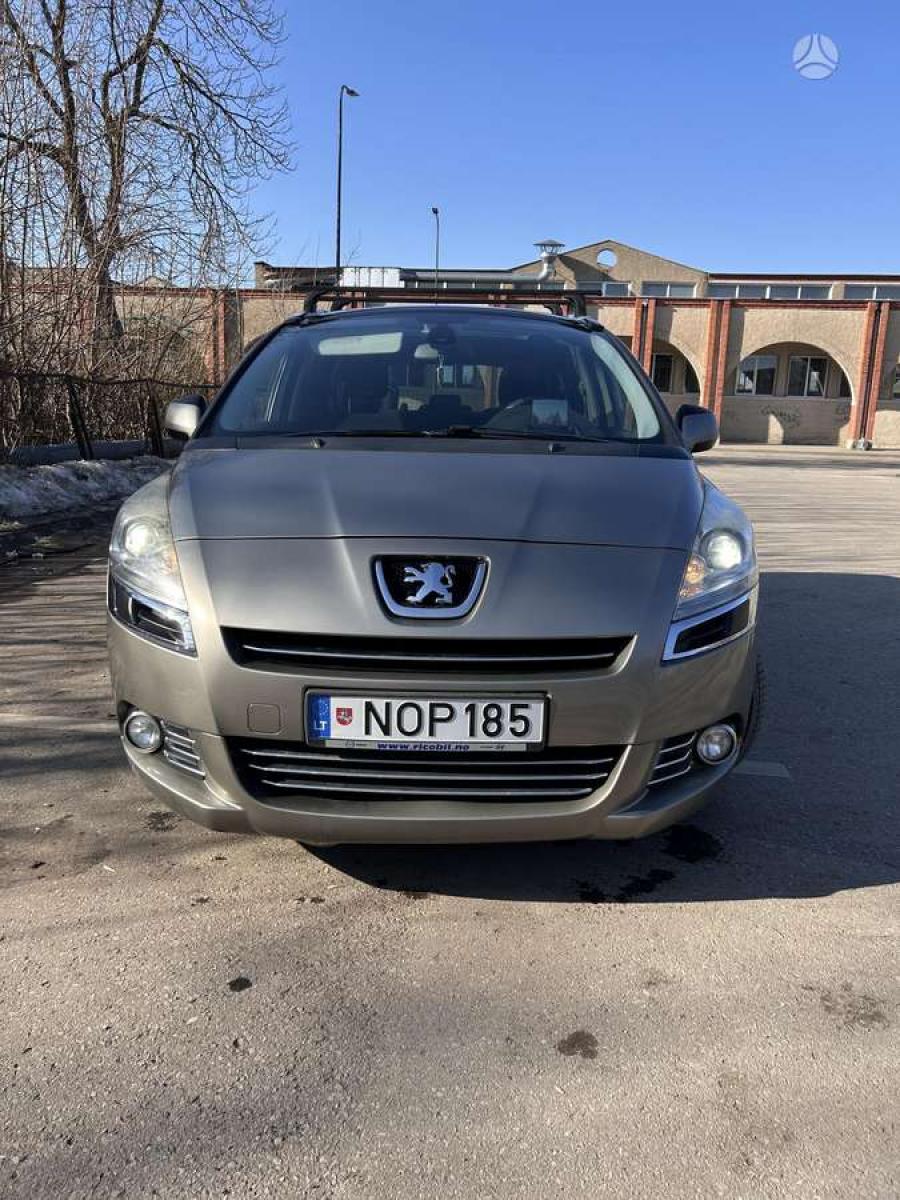 Brown Peugeot 5008 2010 in Vilnius, with an engine capacity of 1.56 L and mileage of 205 thousand km for 2350 €, photo 4 on AUTOMOTO.COM.LV