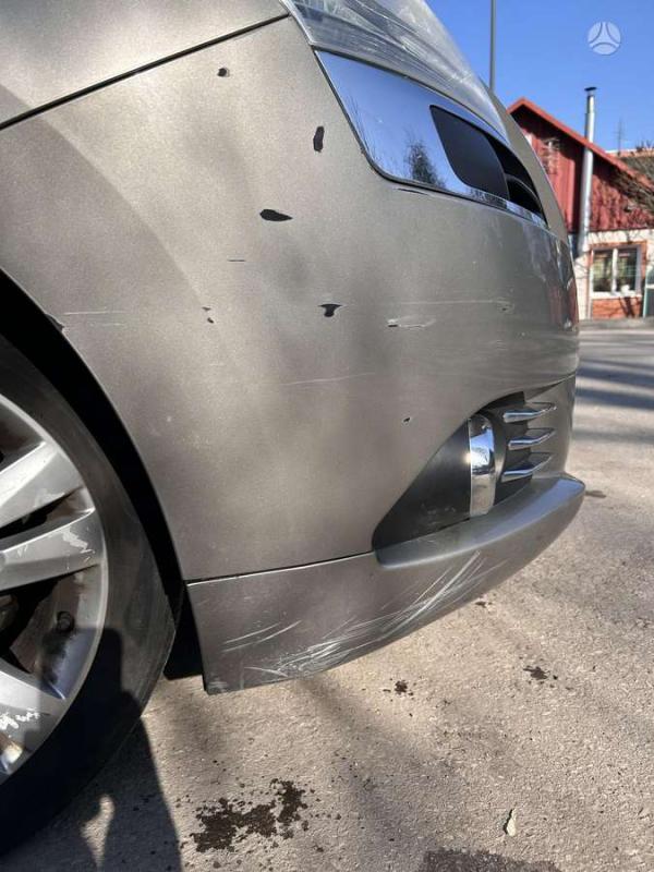 Brown Peugeot 5008 2010 in Vilnius, with an engine capacity of 1.56 L and mileage of 205 thousand km for 2350 €, photo 8 on AUTOMOTO.COM.LV