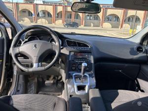 Brown Peugeot 5008 2010 in Vilnius, with an engine capacity of 1.56 L and mileage of 205 thousand km for 2350 €, photo 11 on AUTOMOTO.COM.LV
