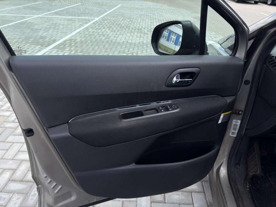 Brūns Peugeot 5008 2010 Tauragė, ar dzinēja tilpumu 1.60 L un nobraukumu 340 tūkst. km par 2900 €, foto 11 vietnē AUTOMOTO.COM.LV