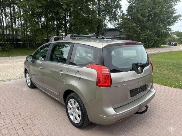 Brūns Peugeot 5008 2011 Šauļi, ar dzinēja tilpumu 1.60 L un nobraukumu 163 tūkst. km par 3850 €, foto 8 vietnē AUTOMOTO.COM.LV
