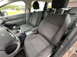 Brown Peugeot 5008 2011 in Siauliai, with an engine capacity of 1.60 L and mileage of 163 thousand km for 3850 €, photo 14 on AUTOMOTO.COM.LV