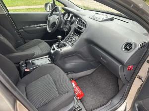 Brown Peugeot 5008 2011 in Siauliai, with an engine capacity of 1.60 L and mileage of 163 thousand km for 3850 €, photo 21 on AUTOMOTO.COM.LV
