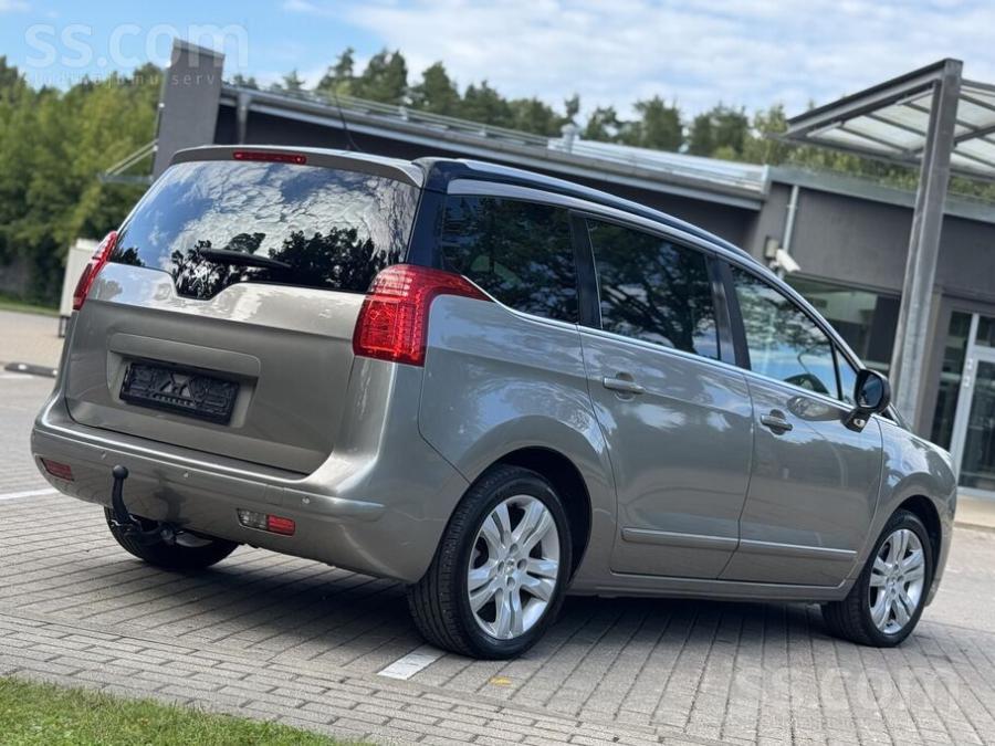 Brūns Peugeot 5008 2011 Jūrmala, ar dzinēja tilpumu 1.60 L un nobraukumu 202 tūkst. km par 3890 €, foto 3 vietnē AUTOMOTO.COM.LV