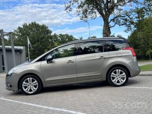 Brūns Peugeot 5008 2011 Jūrmala, ar dzinēja tilpumu 1.60 L un nobraukumu 202 tūkst. km par 3890 €, foto 6 vietnē AUTOMOTO.COM.LV