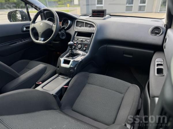 Brown Peugeot 5008 2011 in Jurmala, with an engine capacity of 1.60 L and mileage of 202 thousand km for 3890 €, photo 7 on AUTOMOTO.COM.LV