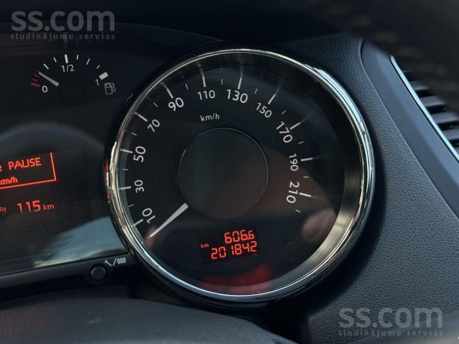 Brūns Peugeot 5008 2011 Jūrmala, ar dzinēja tilpumu 1.60 L un nobraukumu 202 tūkst. km par 3890 €, foto 26 vietnē AUTOMOTO.COM.LV
