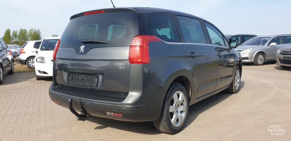 Brown Peugeot 5008 2012 in Kedainiai, with an engine capacity of 1.60 L and mileage of 205 thousand km for 4400 €, photo 1 on AUTOMOTO.COM.LV