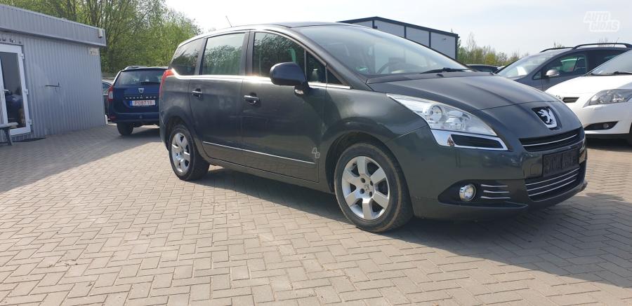 Brown Peugeot 5008 2012 in Kedainiai, with an engine capacity of 1.60 L and mileage of 205 thousand km for 4400 €, photo 4 on AUTOMOTO.COM.LV