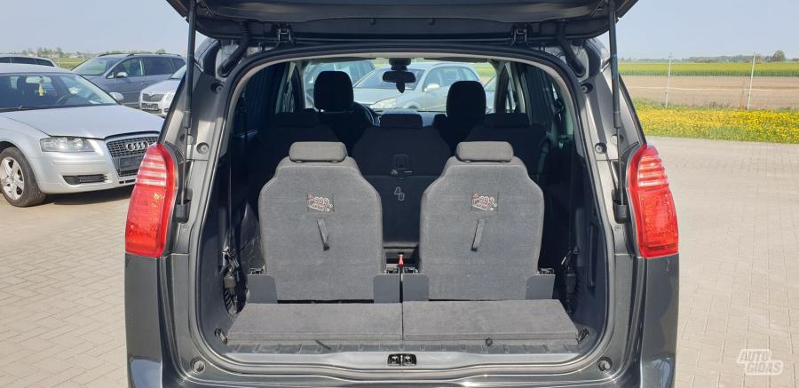 Brown Peugeot 5008 2012 in Kedainiai, with an engine capacity of 1.60 L and mileage of 205 thousand km for 4400 €, photo 10 on AUTOMOTO.COM.LV