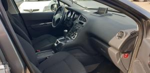 Brown Peugeot 5008 2012 in Kedainiai, with an engine capacity of 1.60 L and mileage of 205 thousand km for 4400 €, photo 12 on AUTOMOTO.COM.LV